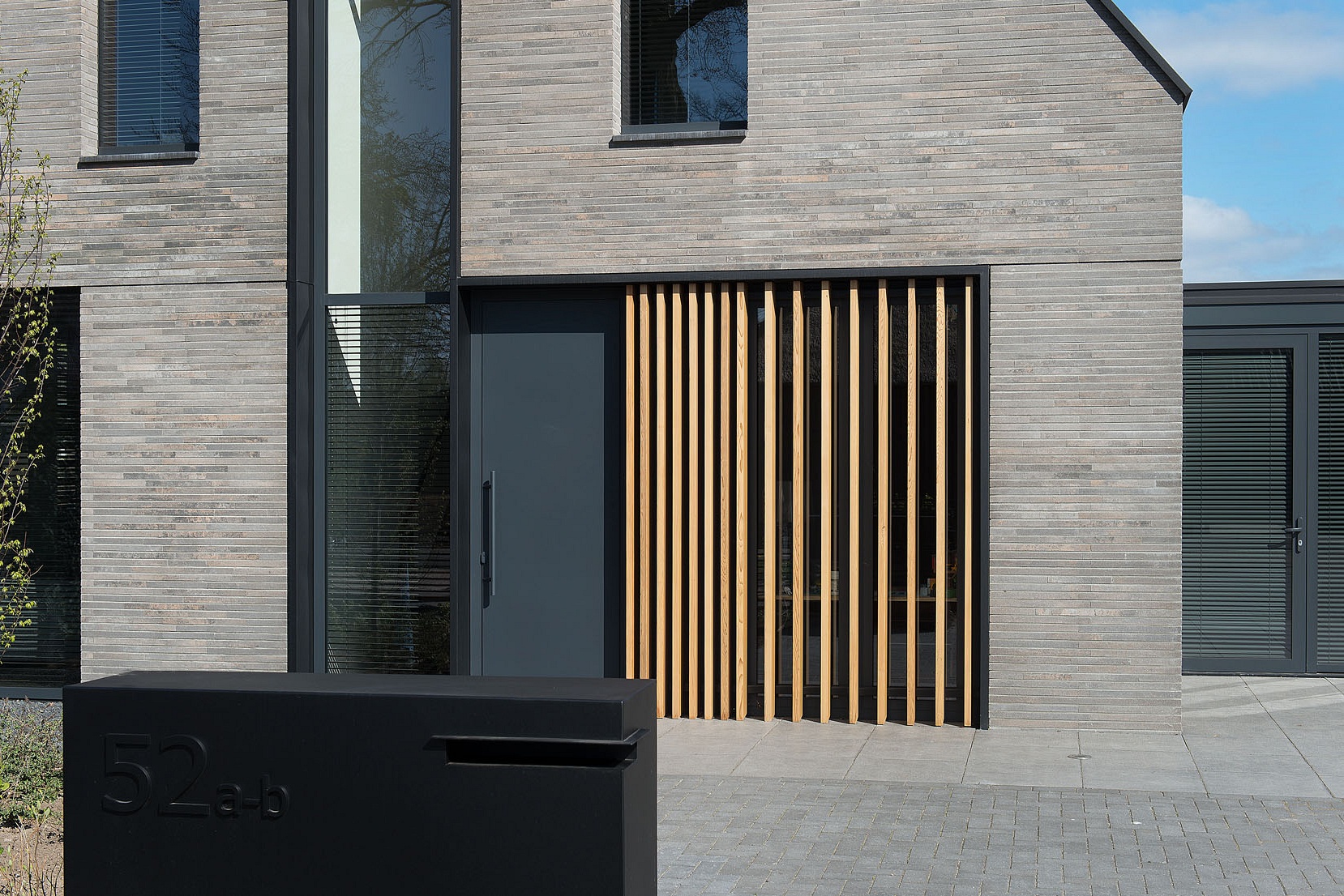 Gevel | Luxe Woning met Canadian Blue gevel | MBI De Steenmeesters